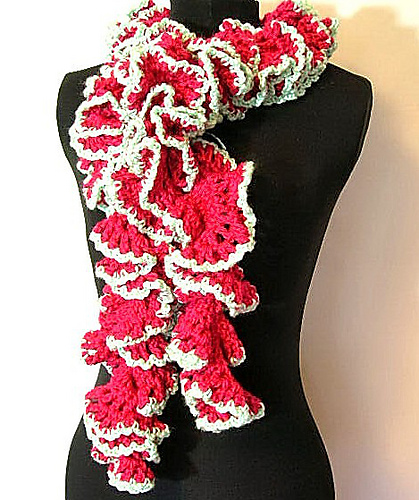 Ravelry: Ruffled Boa Scarf pattern by Timary Peterson