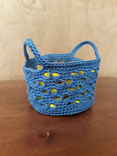 Ravelry: Fast Track Baskets pattern by Salena Baca