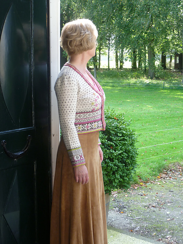 Ravelry: Fritt etter Setesdal pattern by Sidsel J. Høivik