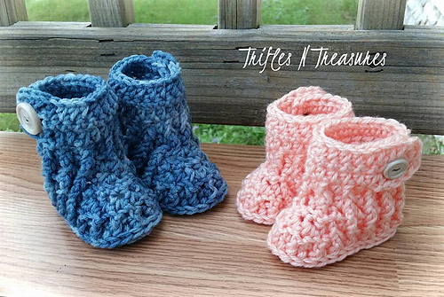 Ravelry: Corrugated Boots pattern by Tera Kulling