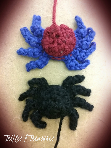 Ravelry: Hanging 3D Spiders pattern by Tera Kulling