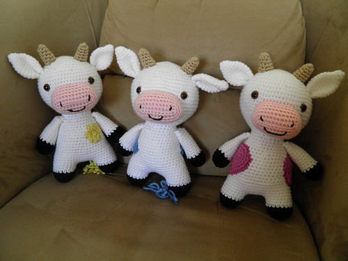 Ravelry: Cute Cow pattern by zan Merry