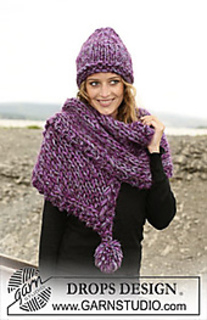 Ravelry: 109-55 a - Purple Kiss scarf pattern by DROPS design