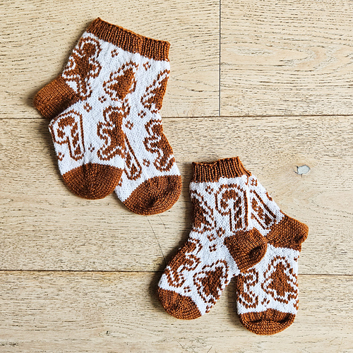 Ravelry: Gingerbread Socks Junior pattern by Tonje Haugli