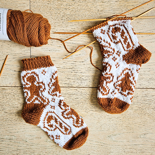 Ravelry: Gingerbread Socks Junior pattern by Tonje Haugli