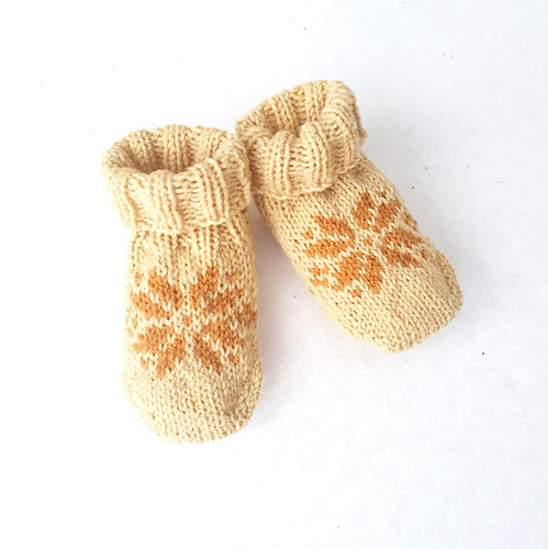 Ravelry: Selbusokker Mini pattern by Tonje Haugli