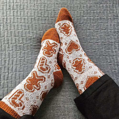Ravelry: Pepperkakesokker / Gingerbread Socks pattern by Tonje Haugli