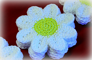 Ravelry: Darling Daisy Coaster pattern by Tonya Craig