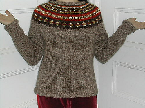 My first color work sweater! Very happy with it! : r/knitting