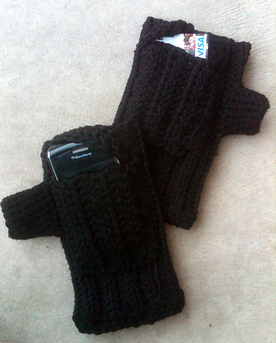 Ravelry: Quick Mitts pattern by Heidi Yates