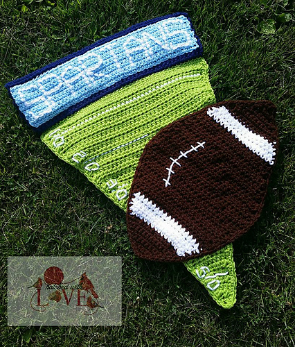 Ravelry: Pennant Garden Flag pattern by Heidi Yates