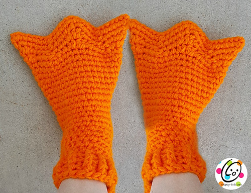 Ravelry: Big Quacky Slippers pattern by Heidi Yates