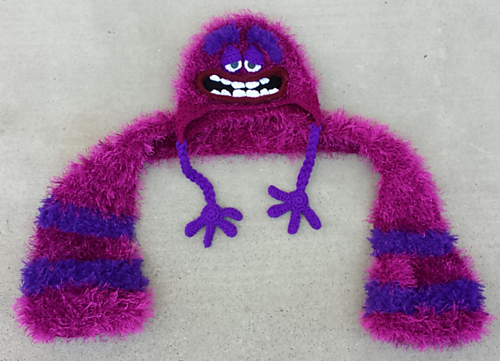 Ravelry: Monty Hooded Scarf pattern by Heidi Yates