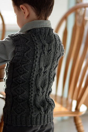 Ravelry: Nobel pattern by Marjorie Dussaud