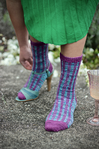 Ravelry: Diva pattern by Libby Jonson