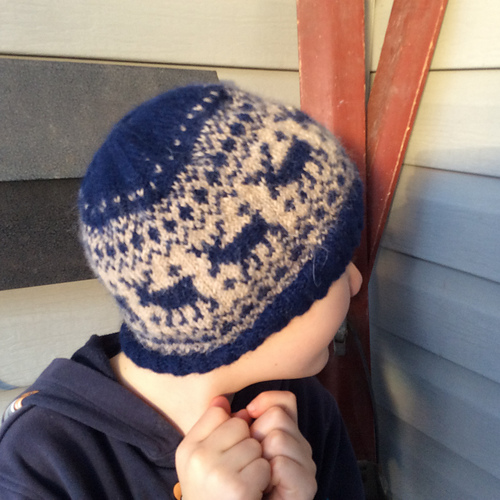 Ravelry: Elk beanie pattern by Sandra Jäger