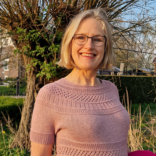 Ravelry: knus light pattern by elsebeth judith