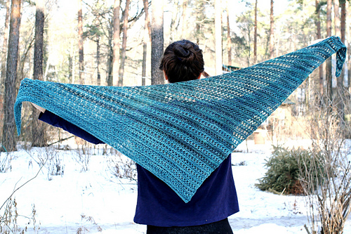 Ravelry: Verso shawl pattern by Svetlana Volkova