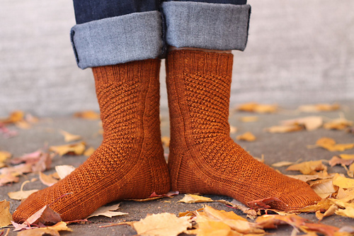 Ravelry: Contrapposto Socks pattern by Sorren Kerr