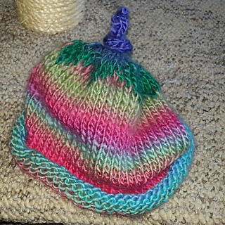 Ravelry: twolongstix's Baby Berry Hat
