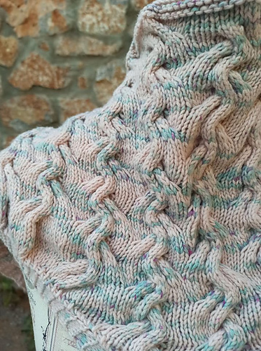 Ravelry: Double Tendril pattern by Dolly Laishram Bhardwaj