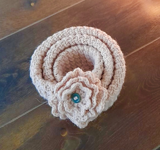 Ravelry: Peachy Grin pattern by Kavita Goel