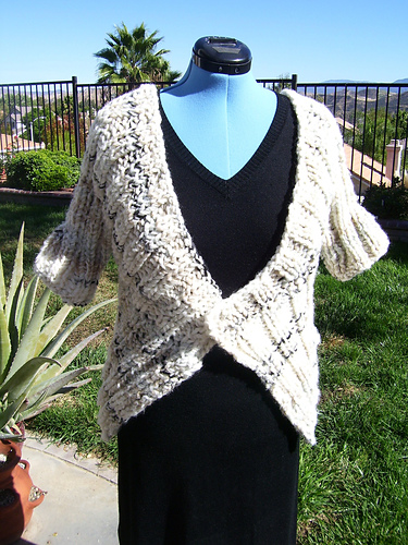 Ravelry: #31 Ribbed Jacket pattern by Wenlan Chia