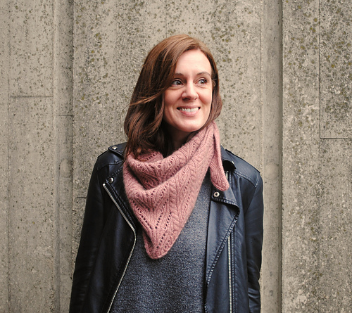 Ravelry: Low Tide Shawl pattern by Rachel Illsley
