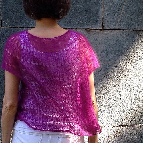 Ravelry: Floataway pattern by Amy Tozer