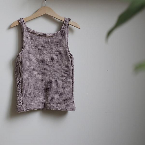 Ravelry: Sommerlett singlet pattern by Paelas