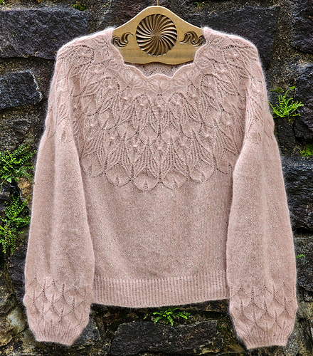 Ravelry: Icelyn Blouse pattern by Valentina Bogdanova