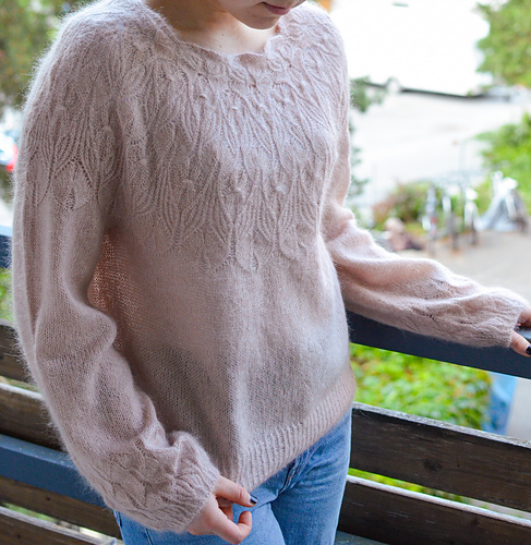 Ravelry: Icelyn Blouse pattern by Valentina Bogdanova