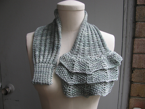 Ravelry: Tattered Neck Scarf pattern by Vanessa Ewing