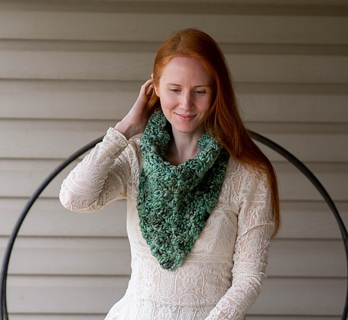 Ravelry: Mermaid's Neckerchief pattern by Vanessa Ewing