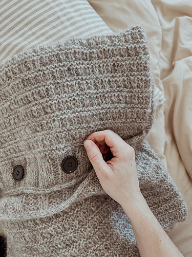 Ravelry: Coco Pillow Set pattern by Vanessa Pellisa