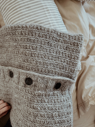 Ravelry: Coco Pillow Set pattern by Vanessa Pellisa