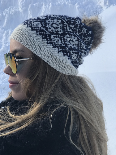 Ravelry: Mountain rose hat with pompom pattern by Anne Merete Fjeld ...