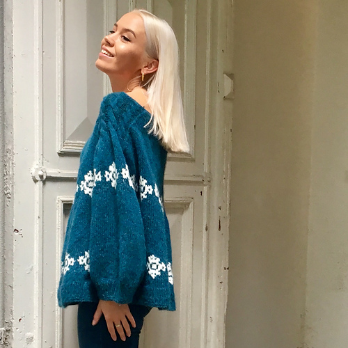 Ravelry: Oversized Mountain Rose Sweater pattern by Anne Merete Fjeld ...