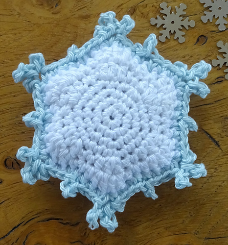 Ravelry: Snowflake Pomander pattern by Agrarian Artisan