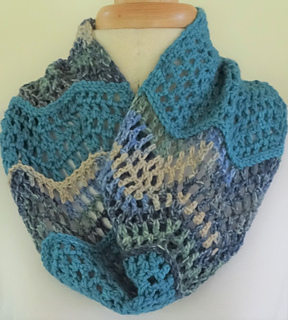 Ravelry: Gentle Ripple Cowl pattern by Agrarian Artisan