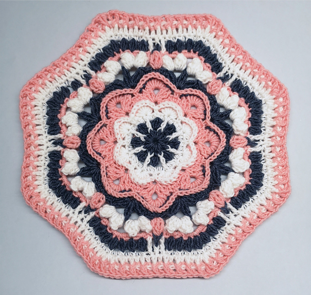 Ravelry: Octagon #4 pattern by Veronika Liachovic