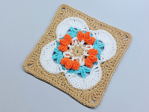 Ravelry: Square #121 pattern by Veronika Liachovic