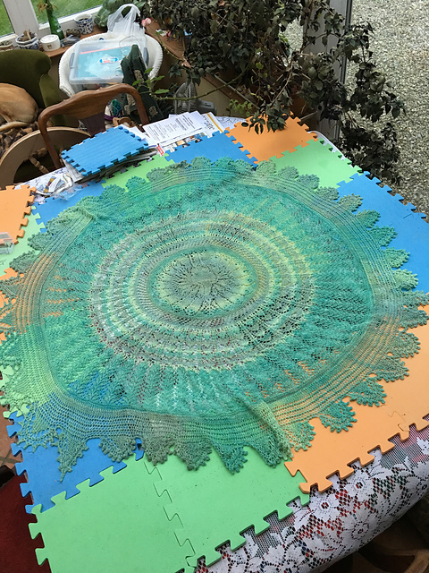 Ravelry: veebran's Peacock Pi Shawl