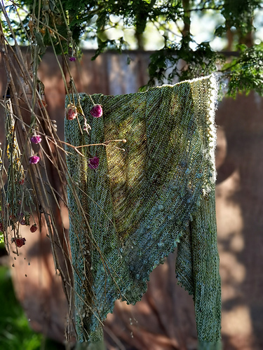 Ravelry: Lichen Wrap pattern by Veera Välimäki