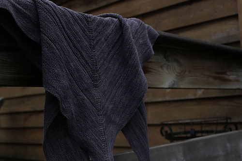 Ravelry: Deneb pattern by Heidi Hizsa