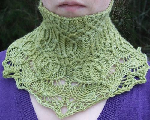 Ravelry: Vault Cowl Collar pattern by Lavish Craft