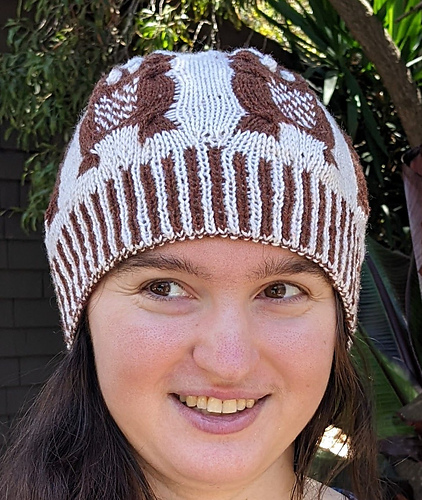 Ravelry: Parliament of Owlets Hat pattern by Veronica Boyce