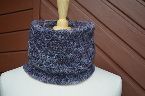 Ravelry: Viking geometrie hat and cowl pattern by Annelies Baes