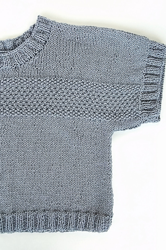 Ravelry: Top Genki pattern by Raquel and Isabel Vidaurre