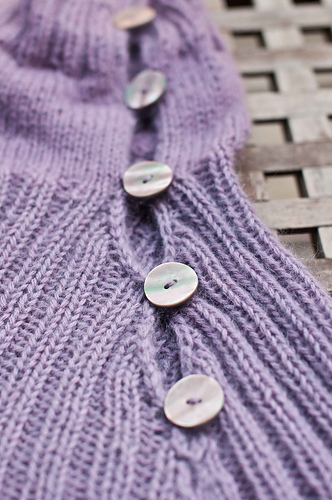 Ravelry: Muffeli pattern by SuviKnits